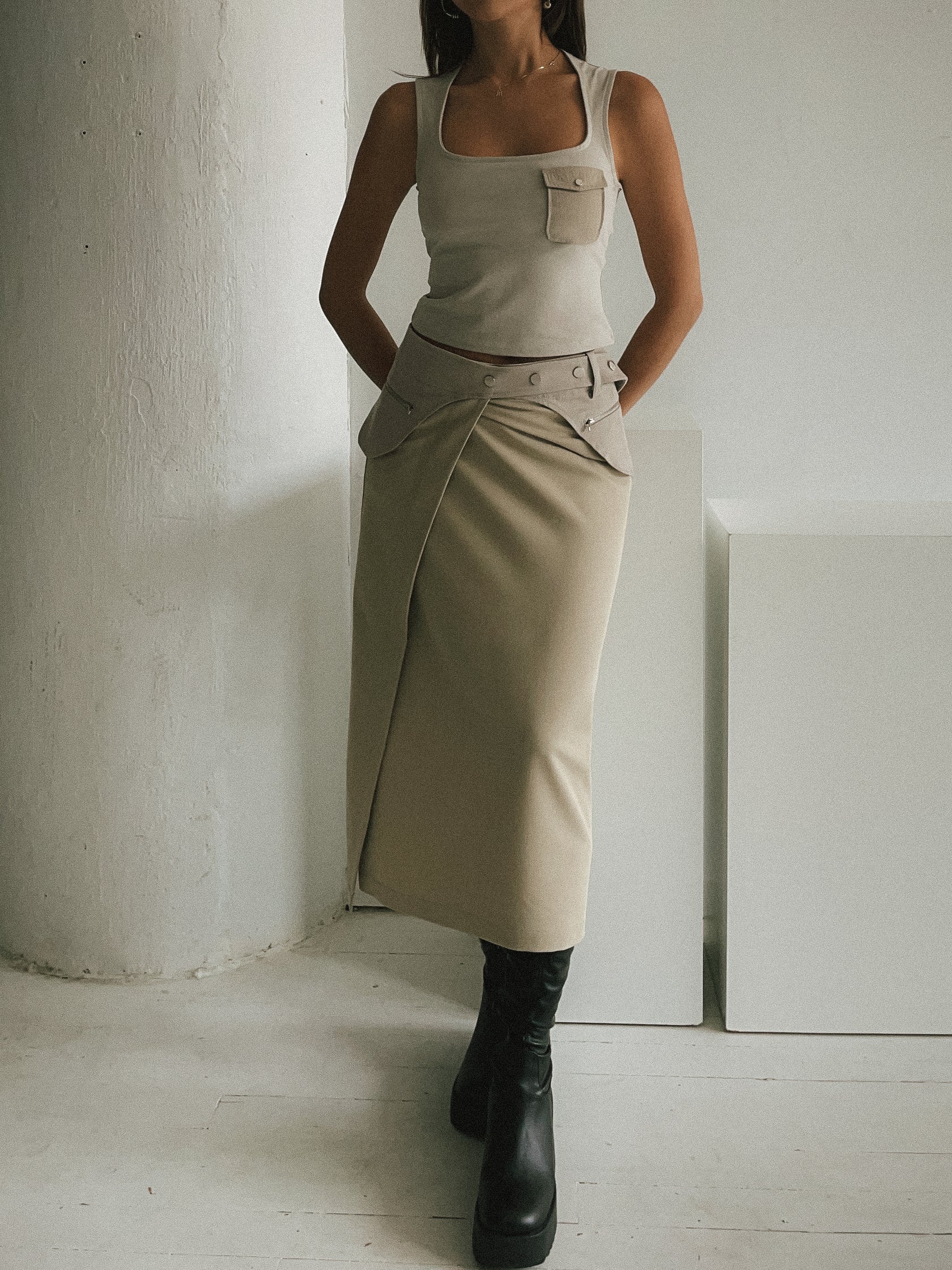 SONDER skirt - sand – uniform person